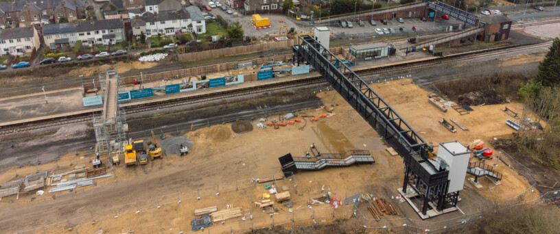 New 92-Tonne Bridge Lifted Into Place At Eaglescliffe Station - Tees Valley